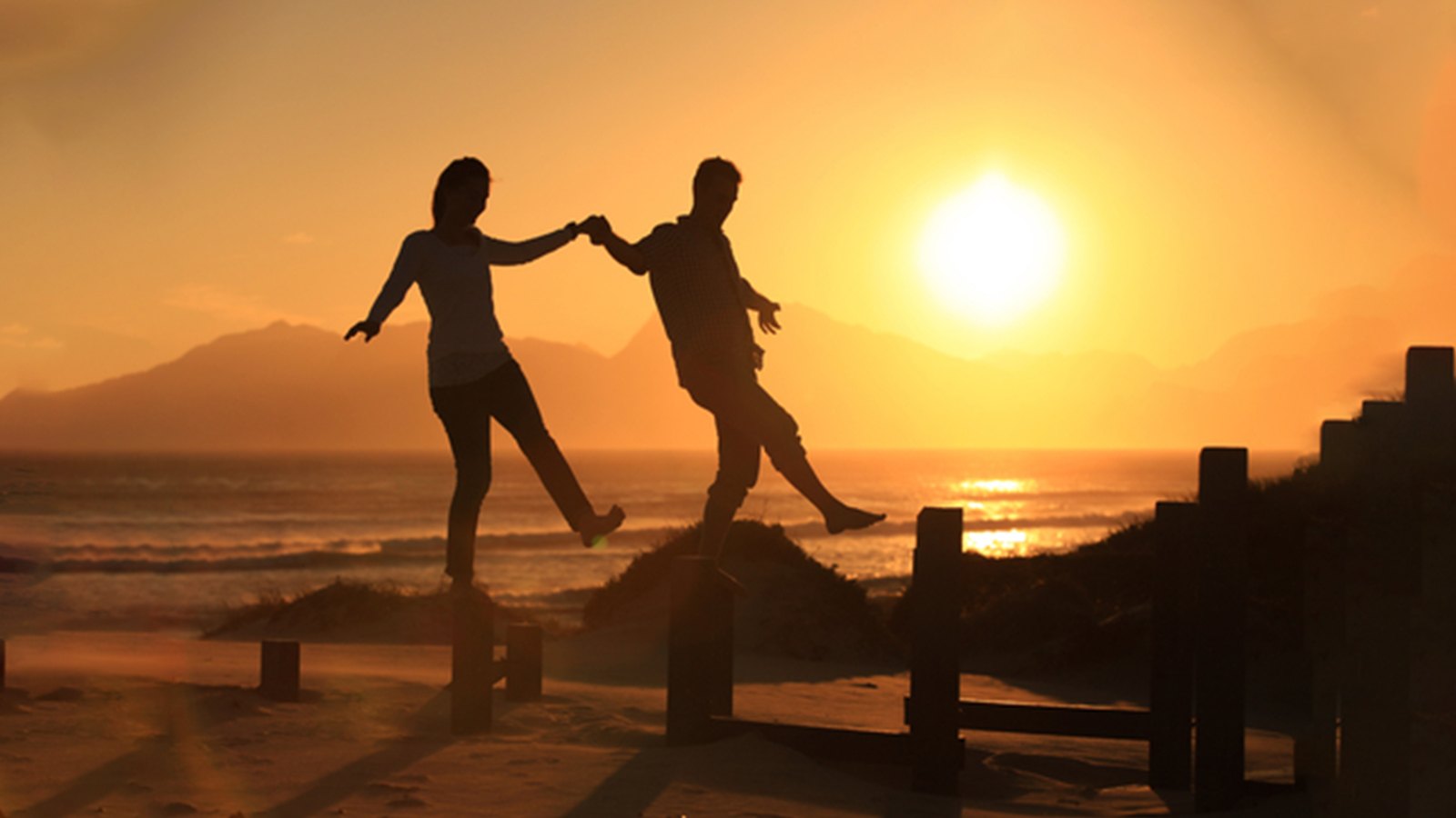 Balancing Independence and Interdependence in Relationships - Making Up